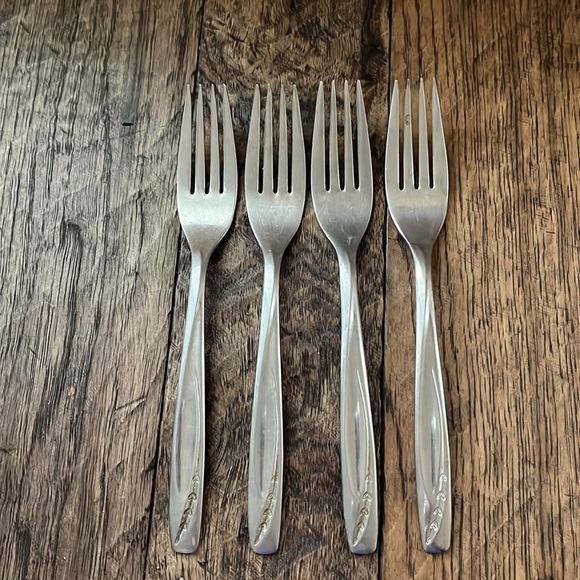 International Silver | Dining | Lawncrest Stainlessby International ...